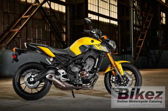 Yamaha FZ-09 gallery